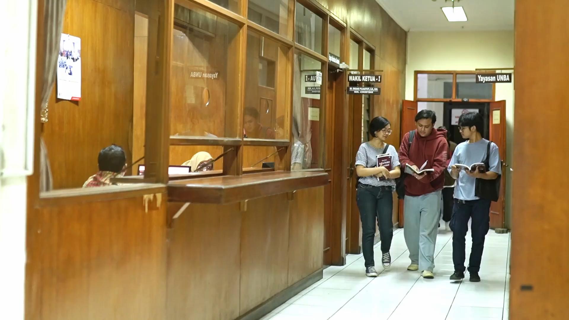 Sekolah Tinggi Hukum Bandung | Reach The Future With Us